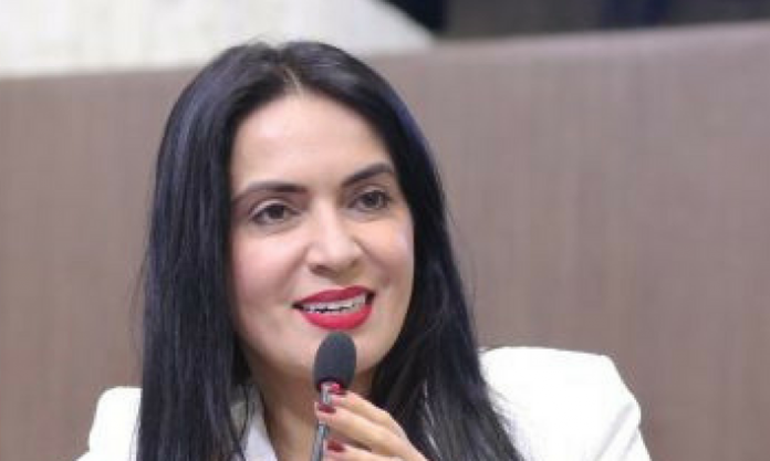 Deputada Aderlânia Noronha lança campanha “Mais Mulheres na Política ...